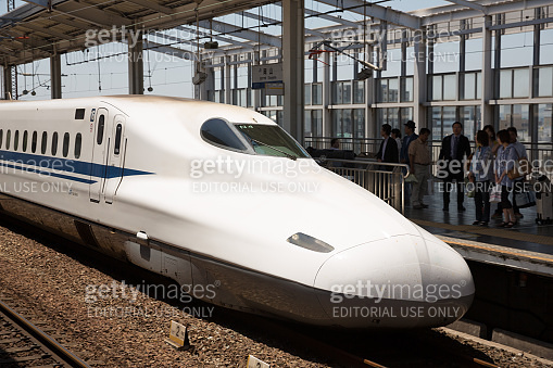 Shinkansen N700 Series in Japan 이미지 (472126657) - 게티이미지뱅크