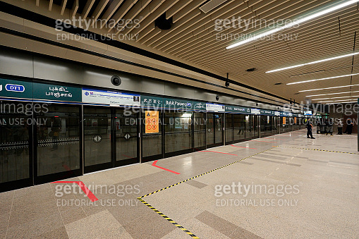 Singapore MRT train station - Bukit Panjang (501084256) - 게티이미지뱅크