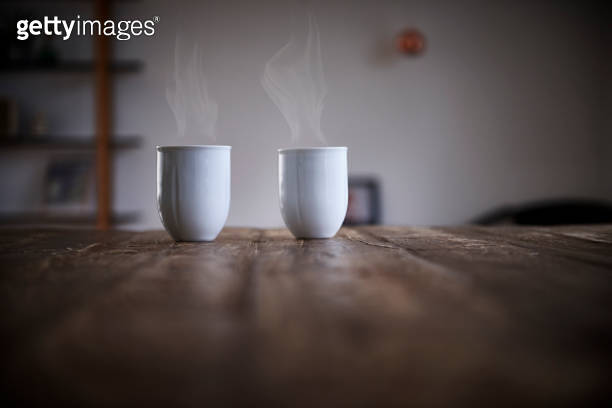 two cups of coffee on a dining table 이미지 (869287264) - 게티이미지뱅크