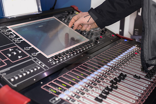 Large panel of the stage controller with screens 이미지 (643660194) - 게티이미지뱅크