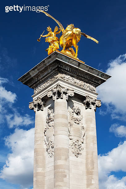 Pont Alexandre III gold details. Paris 이미지 (639712760) - 게티이미지뱅크