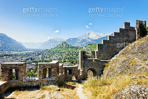 Ruins of walls in Tourbillon castle in Sion Valais Switzerland 이미지 ...
