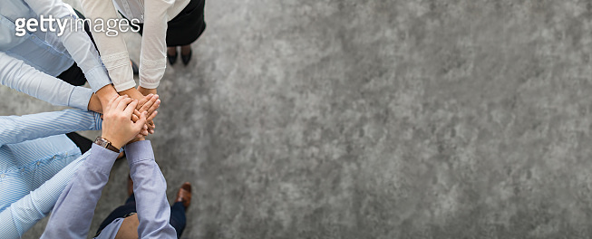 Stack of hands. Unity and teamwork concept. 이미지 (882292330) - 게티이미지뱅크