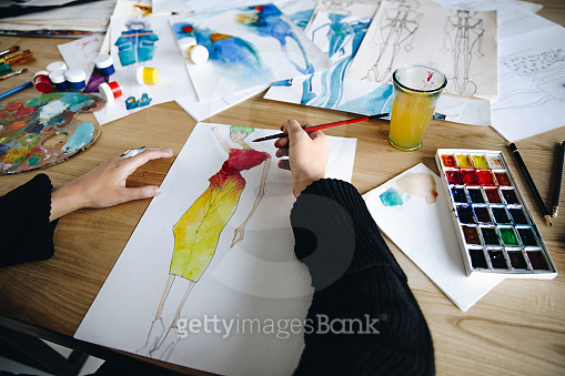 Fashion designer drawing sketch 이미지 (852060352) - 게티이미지뱅크