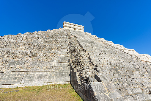 Chichen Itza - El Castillo Pyramid - Ancient Maya Temple Ruins in ...