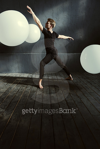 Talented ballet dancer acting in the decorated studio 이미지 (637199378 ...