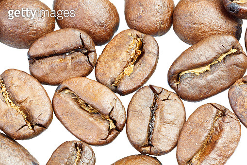 Coffee beans under microscope - extreme close up 이미지 (825150554) - 게티이미지뱅크