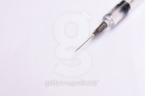 Medical for injection with a syringe isolate 이미지 (692445556) - 게티이미지뱅크