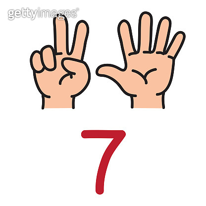 Kid's hand showing the number seven hand sign. (883130152) - 게티이미지뱅크