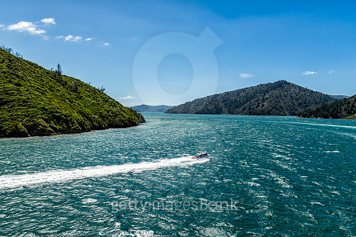 Cook Strait between New Zealand's North and South Islands 이미지 ...