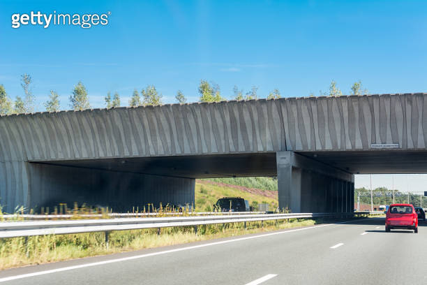 Ecoduct Leusderheide flyover for wild animals to connect nature ...