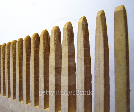 Symbolic fence in a macro scale. 이미지 (690734400) - 게티이미지뱅크