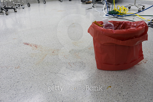 Dirty garbage in the operating room 이미지 (839266406) - 게티이미지뱅크