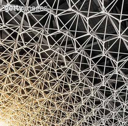 Hexagon stainless truss structure pattern (832973906) - 게티이미지뱅크