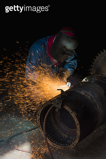 Gouging Welding, Industrial welder wear safety protective mask gouging ...