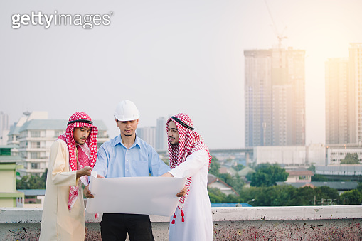 Muslim Business and Engineer working concept: Engineers and two Muslim ...