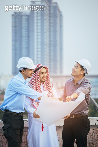 Muslim Business and Engineer working concept: two engineers and muslim ...