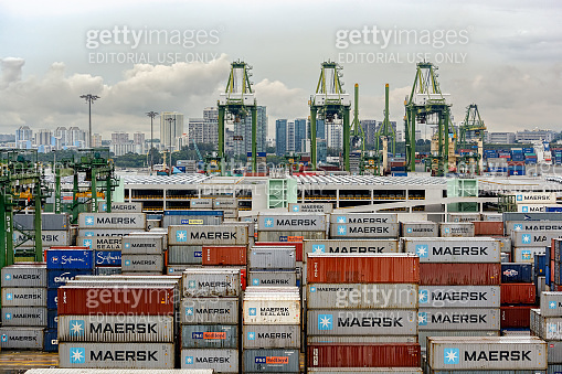A view of a Singapore Container Terminal. 이미지 (842277346) - 게티이미지뱅크