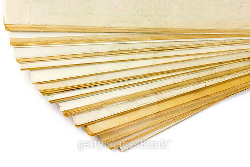 Stack of Old Vintage Comic Books with Yellow Pages (674017496) - 게티이미지뱅크