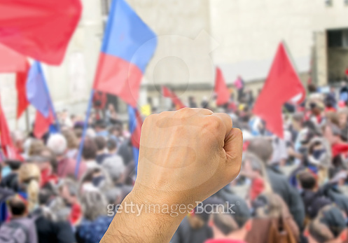 hand in protesting 이미지 (824291252) - 게티이미지뱅크