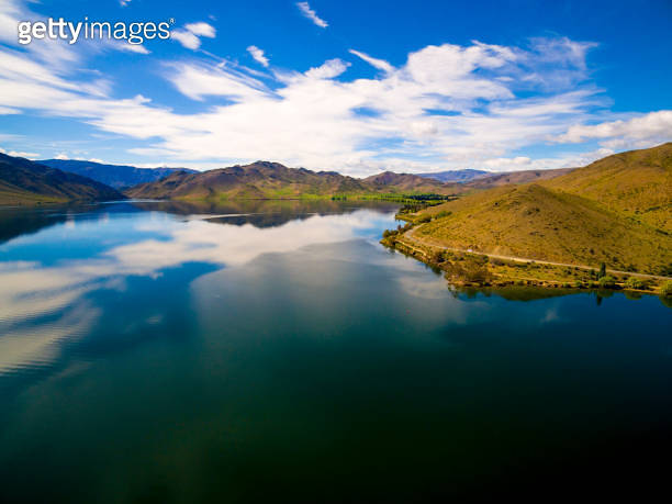 Aerial view of Lake Benmore (872323504) - 게티이미지뱅크