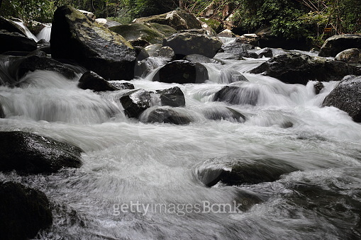 Khao Cha Mao Waterfall in Rayong Thailand (640057418) - 게티이미지뱅크