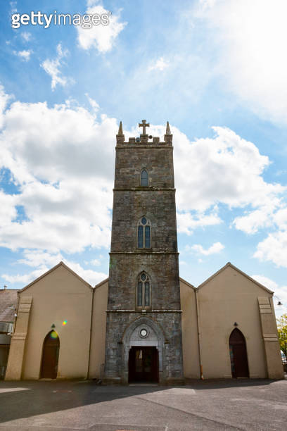 The Parish Church at Knock Shrine in Knock, Ireland. (654357872) - 게티이미지뱅크