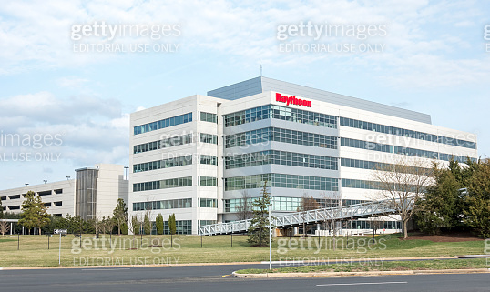 Raytheon office building in Sterling 이미지 (658804418) - 게티이미지뱅크