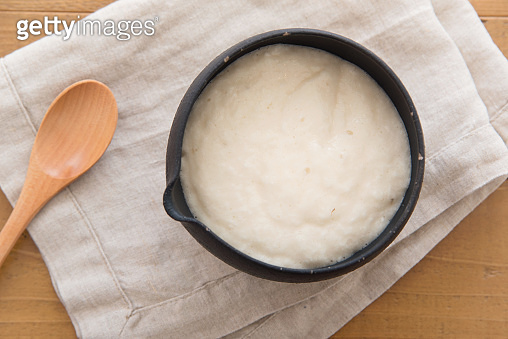 Japanese cuisine --grated 'nagaimo (long taro)' and 'yamaimo (Japanese ...