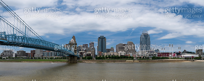 Cincinnati skyline panorama 이미지 (1016796694) - 게티이미지뱅크