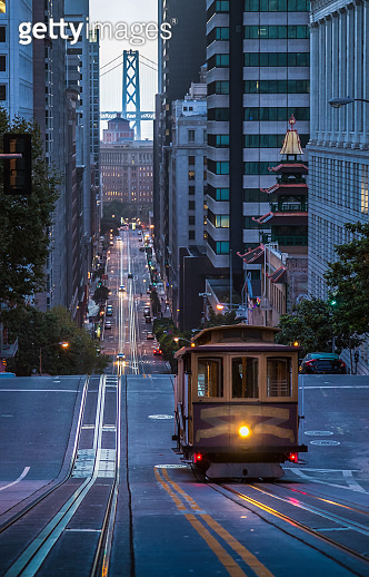 Historic San Francisco Cable Car on famous California Street in ...