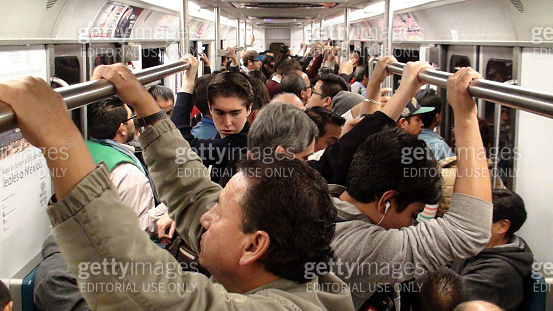 People Inside Mexico City Metro During Rush Hour Scene In Mexico 이미지 ...