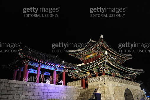 Korean traditional musician performing Korean classical music 이미지 ...