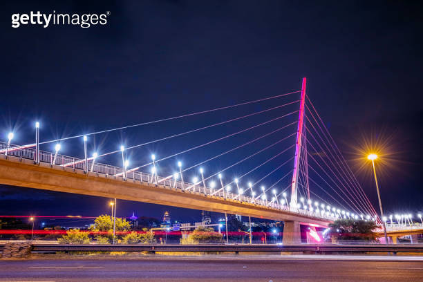 Grayston pedestrian bridge in Sandton, Johannesburg 이미지 (1087436456 ...