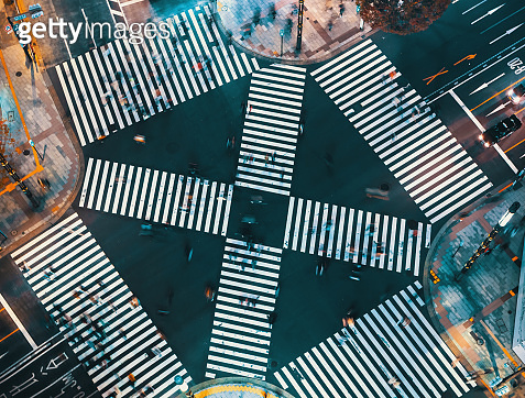 Aerial view of a big intersection in Tokyo 이미지 (942857614) - 게티이미지뱅크