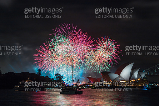 Sydney Opera House Fireworks 이미지 (926970680) - 게티이미지뱅크