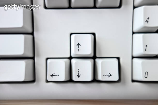 Cursor keys on a retro keypad 이미지 (1069408402) - 게티이미지뱅크