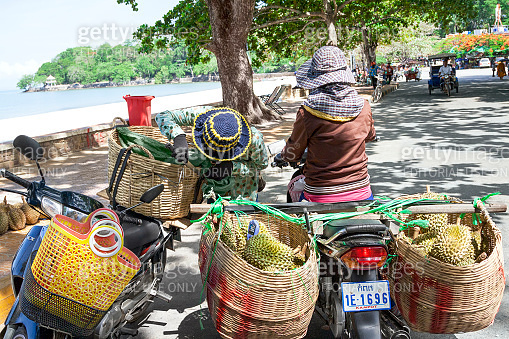 Transporting durian - the smelliest fruit in the world (1055529334 ...