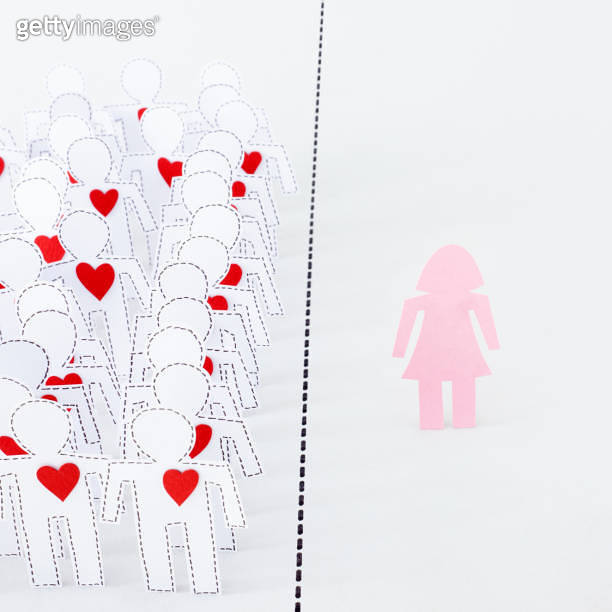 Men in love separated from woman 이미지 (1074454726) - 게티이미지뱅크