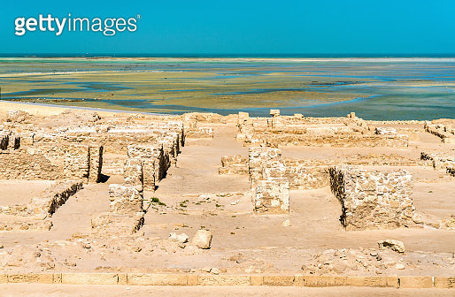 Ancient ruins at Bahrain Fort. A UNESCO World Heritage Site 이미지 ...