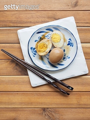 Korean food Soy Sauce Braised egg, Jang-jorim (975434704) - 게티이미지뱅크
