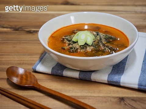 Korean food Loach soup, Chueo-tang (938915262) - 게티이미지뱅크
