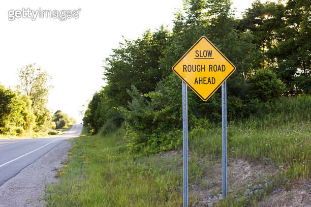 Rough Road Ahead Road Sign 이미지 (1005011090) - 게티이미지뱅크