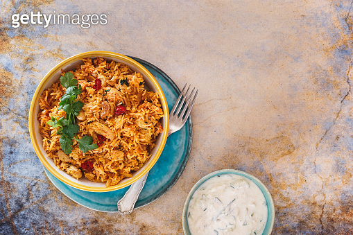 Delicious Indian biryani with cucumber raita side dish 이미지 (923387252 ...