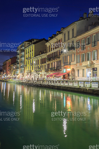 Naviglio Grande - bars, cafes and restaurants in the beautiful Navigli ...