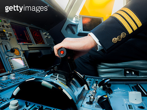 A Pilot hand is controlling plane to fly take off and landing 이미지 ...
