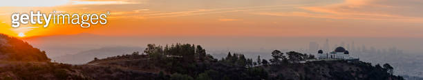 Los Angeles with Dramatic Rising Sun Panorama 이미지 (962649226) - 게티이미지뱅크