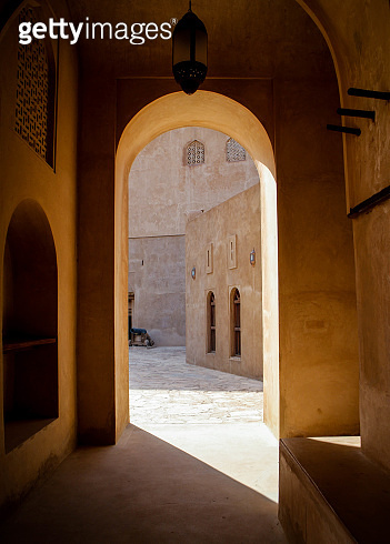 Entrance to Jebreen Castle, Nizwa, Oman 이미지 (966827228) - 게티이미지뱅크