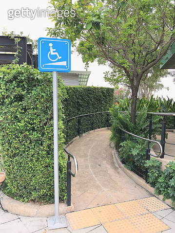 ramp for wheelchair and tower sign board 이미지 (925332984) - 게티이미지뱅크