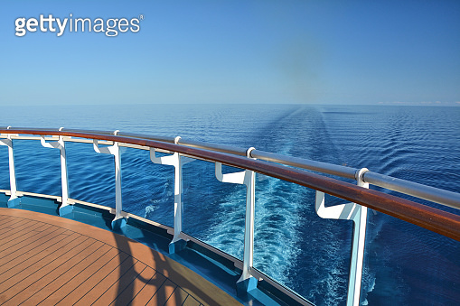 Cruise ship stern 이미지 (1044163680) - 게티이미지뱅크